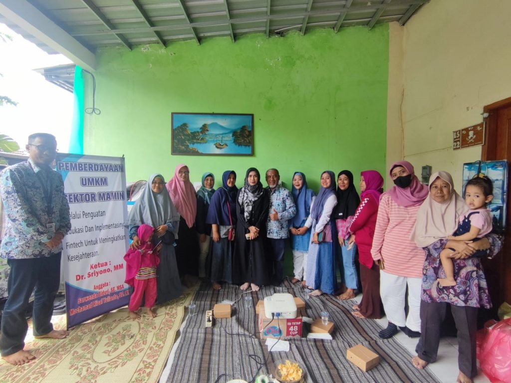 Pemberdayaan UMKM Sektor Mamin Melalui Penguatan Edukasi Dan Inplementasinya Fintech Untuk ...