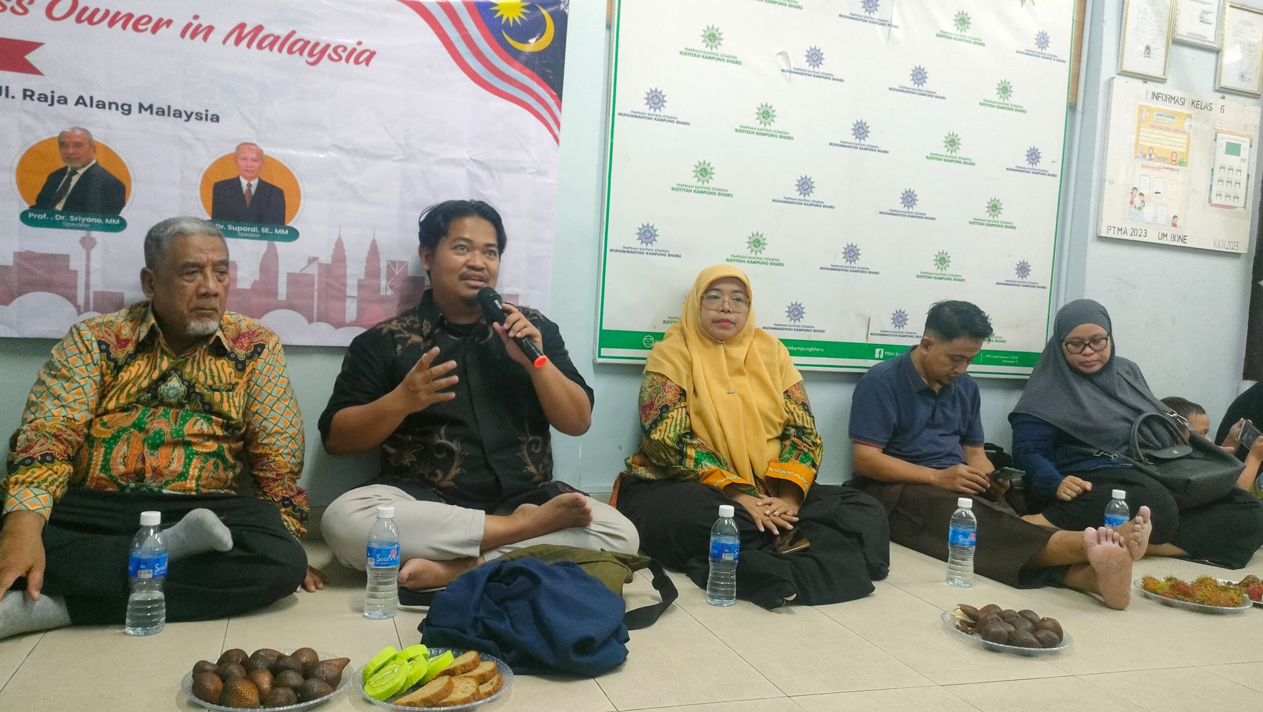 Financial Literasi Menjadi Tema Utama Abdimas Internasional Dosen ...